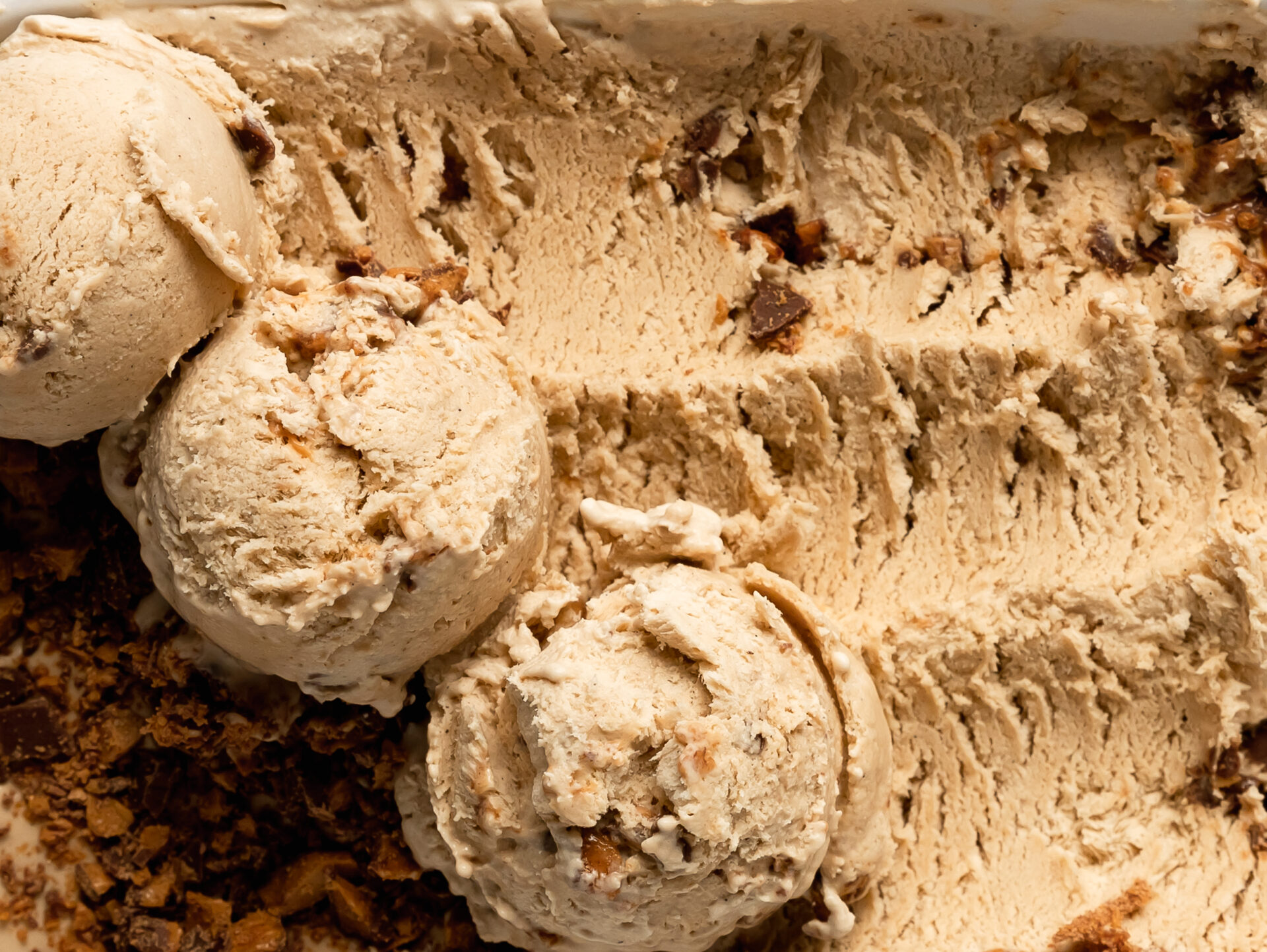 guinness toffee ice cream (no churn) - Olives + Thyme