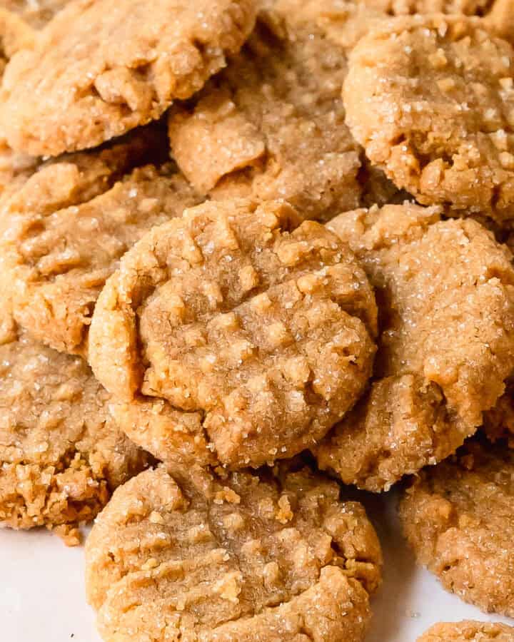 4 Ingredient Peanut Butter Cookies (Easy Flourless Recipe) - Olives + Thyme