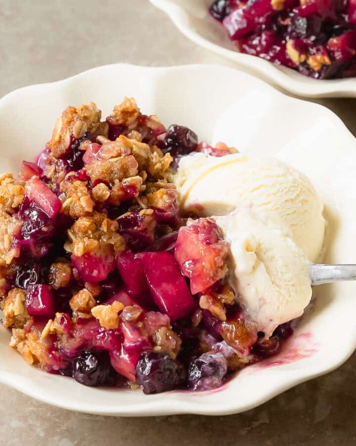 Apple Blueberry Crisp (Fresh and Easy Recipe) - Olives + Thyme