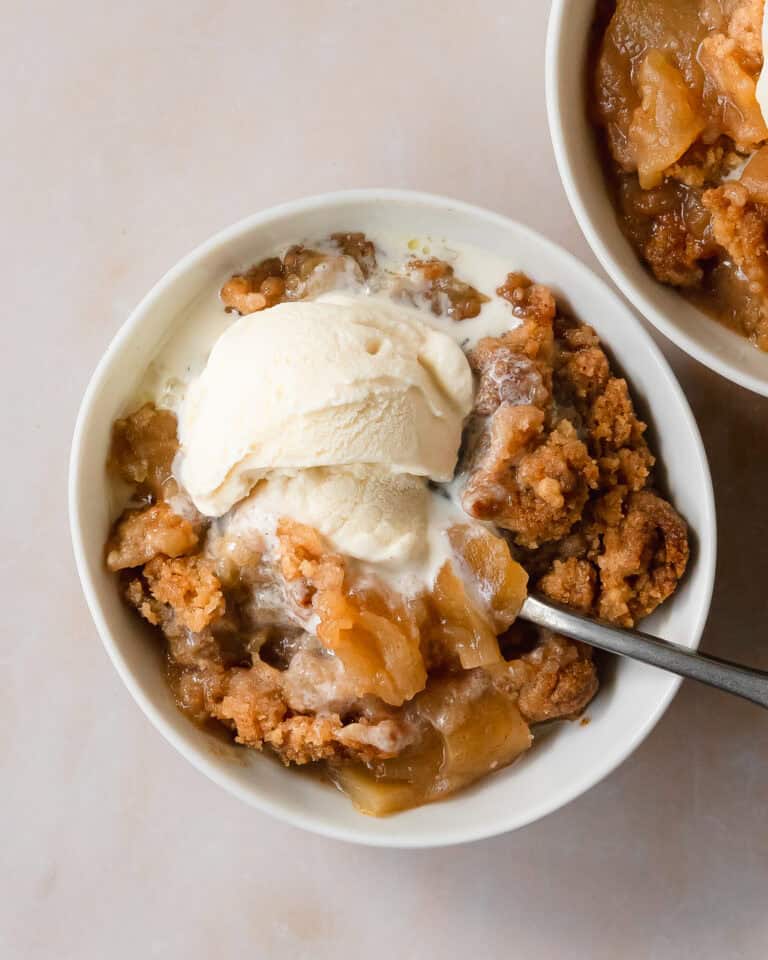 Apple Crisp without Oats (Easy Recipe) - Olives + Thyme