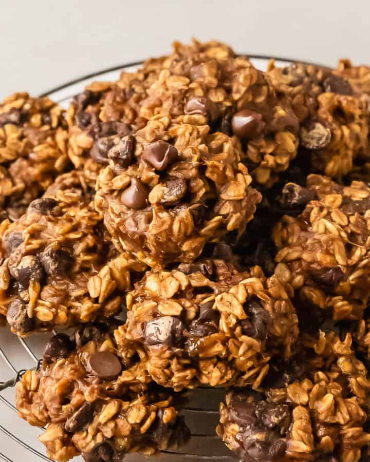 3 Ingredient Oatmeal Cookies (Quick, Easy and Healthy) - Olives + Thyme
