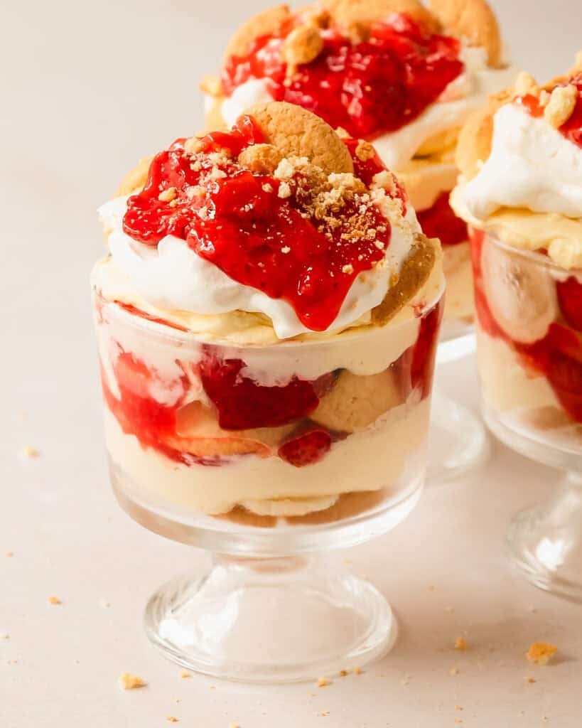 Strawberry Banana Pudding (Easy No Bake Dessert Recipe) - Olives + Thyme